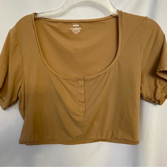 SKIMS | Tops | Skims Brown Crop Top Essential | Poshmark